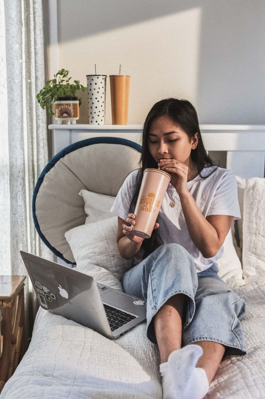 nLc1VqAw - Varsityvibe